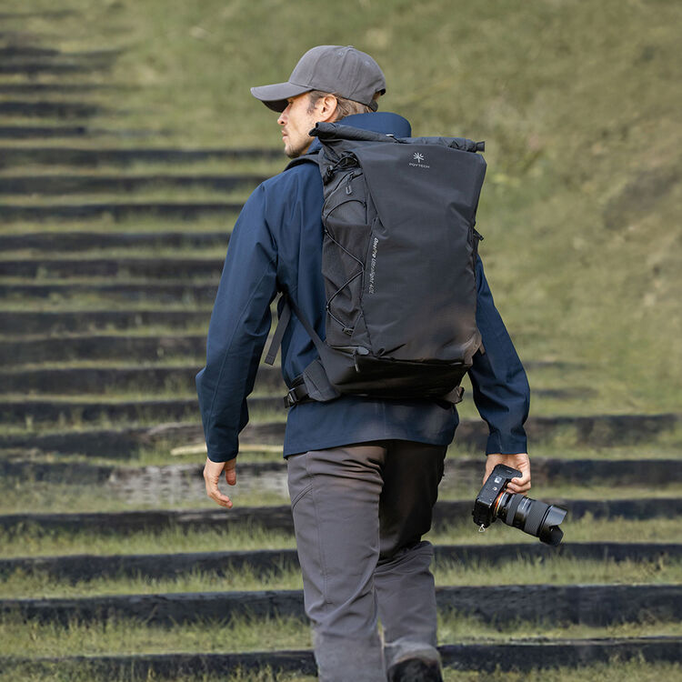 PGYTECH OnePro Ultralight Backpack 40L (Space Black) | PRO.Laika