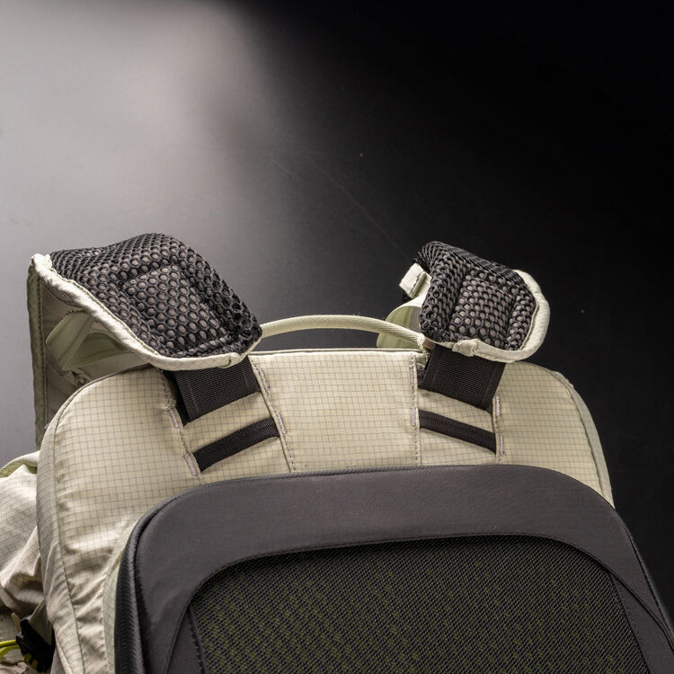 PGYTECH OnePro Ultralight Backpack 30L (Misty Green) | PRO.Laika